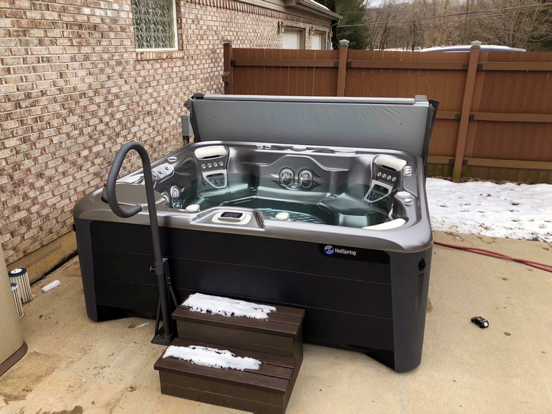 Saltwater Hot Tub in 2024: Worth the Deal? [Cost & Reviews] | ByRossi