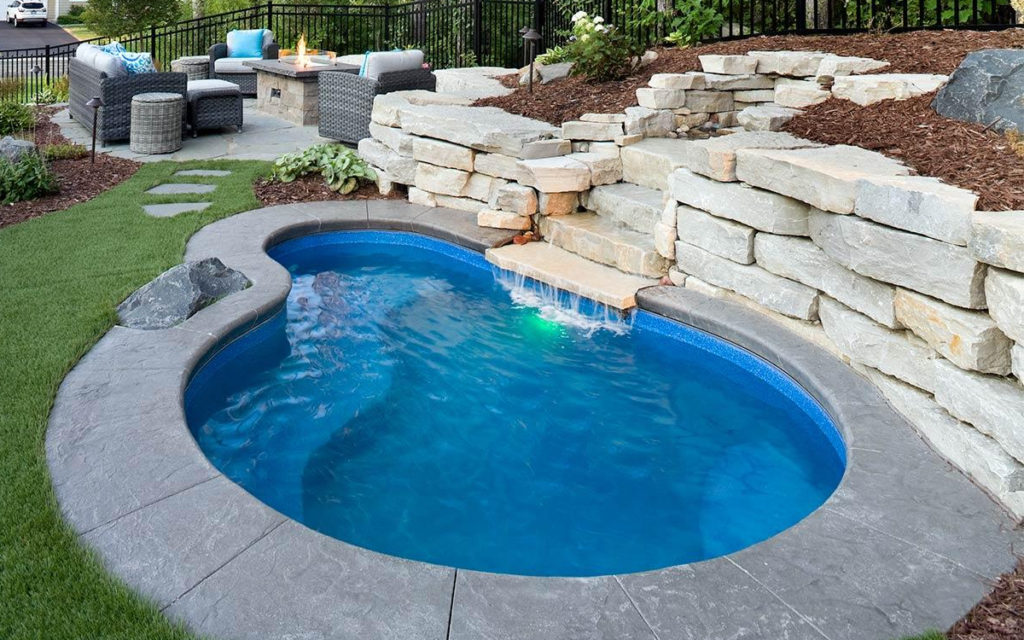 The Ultimate Guide to Using a Salt Water Pool Chlorinator