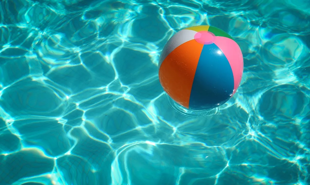 5 Best Pool Shock Treatments to Keep Your Pool Water Clean | ByRossi