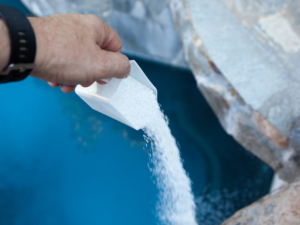 The Ultimate Guide to Pool Flocculants: Do and Don’t While Using