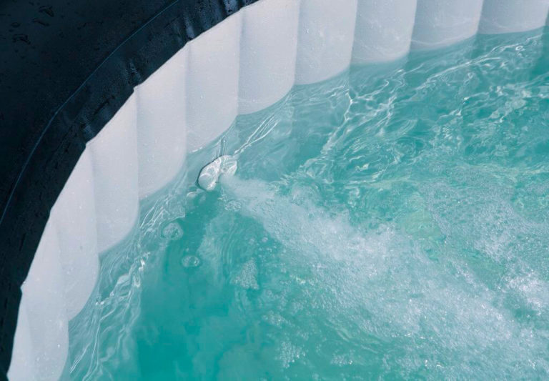 Inflatable Hot Tubs with Hydro Jets: Best Deals in 2024 + Reviews | ByRossi